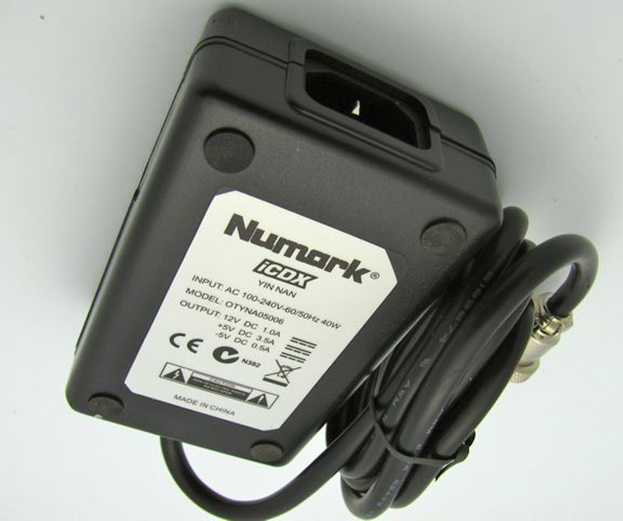 [Kupię] Poszukuję zasilacza do playera Numark ICDX - zdjęcie w załączniku
