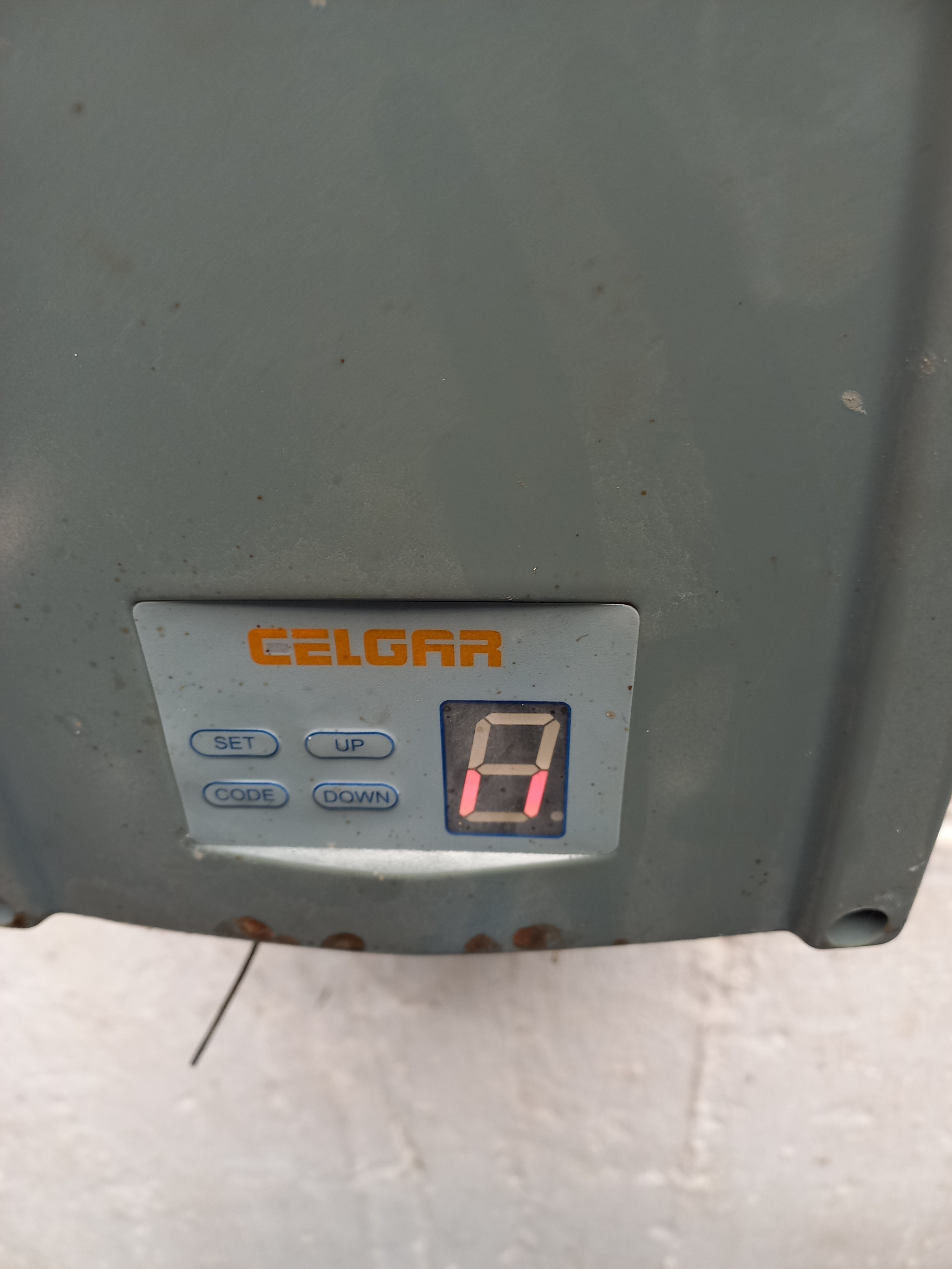 Instrukcja obsługi napędu bramy garażowej Celgar GC60 oraz dobór i ...