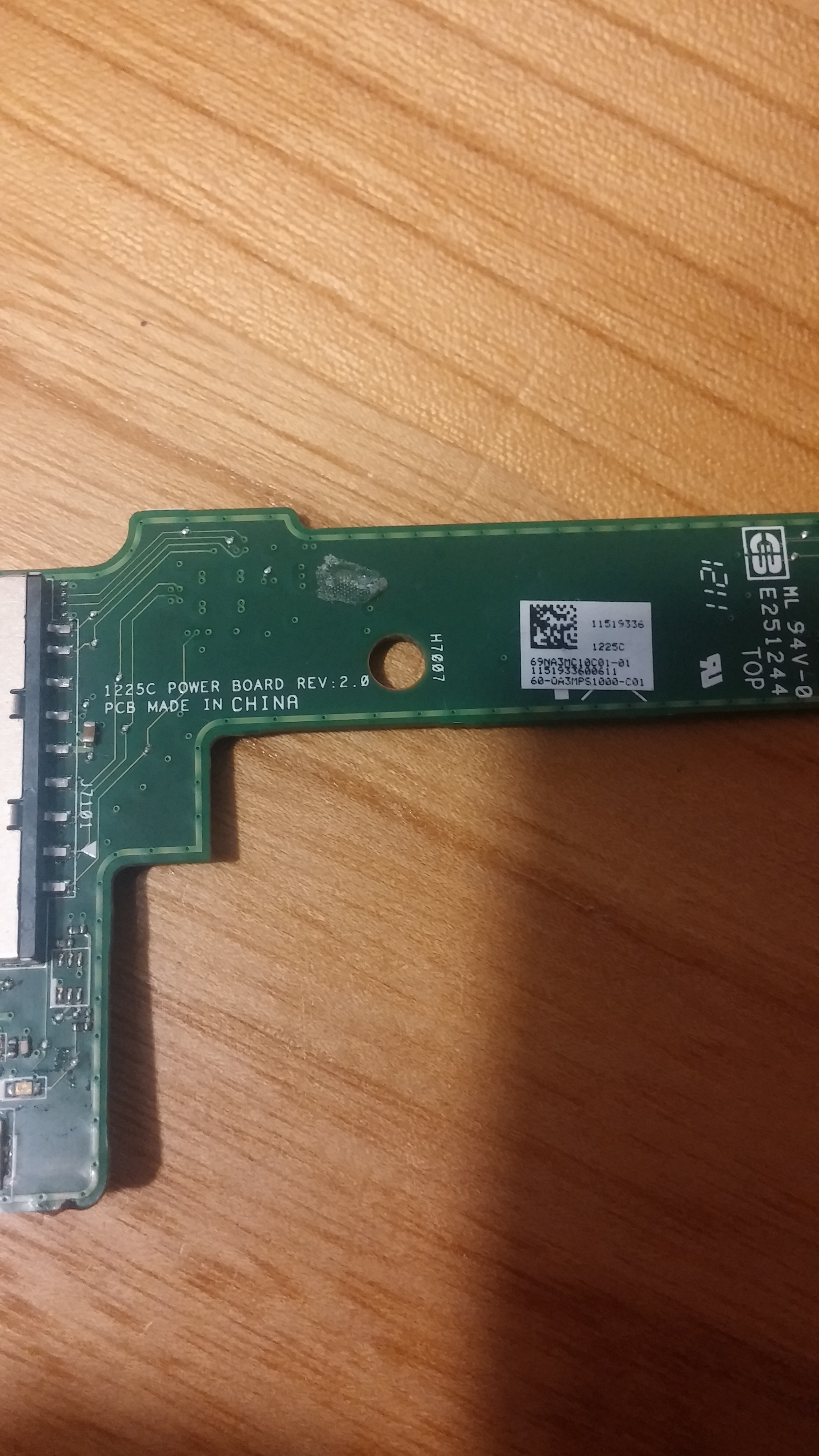 [Rozwiązano] Asus EEE 1225C - Jak zewnętrznie wyprowadzić włącznik po ...