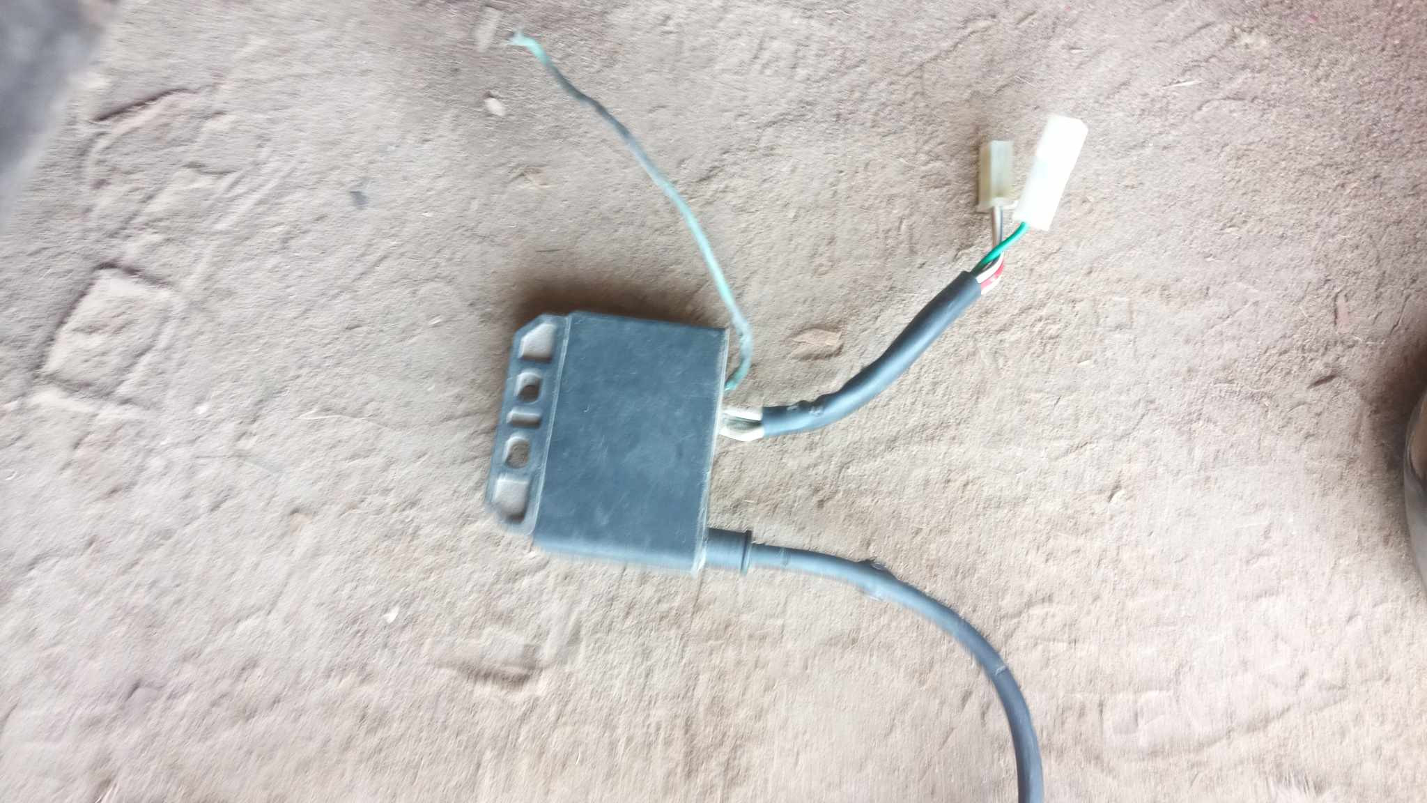 Skuter Honda Beta Quadra 50cc BS3 - brak iskry po naprawie kabli iskrownika