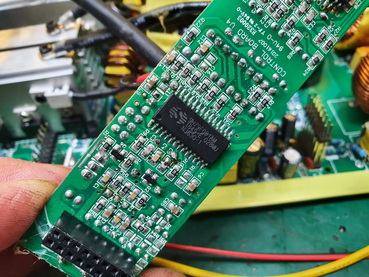 AEG SW1500 - Przetowrnica 12/230 AEG 1500W Potrzebny schemat