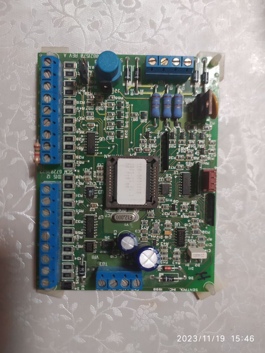 Tworzenie systemu alarmowego z centralami Scantronic 9600, Pyronix ...