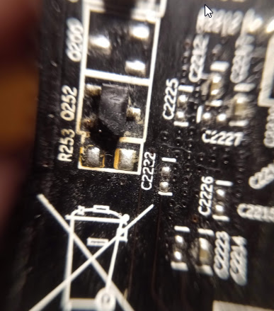 Spalony element w karcie graficznej Radeon R7360C-2GD rev.1.0