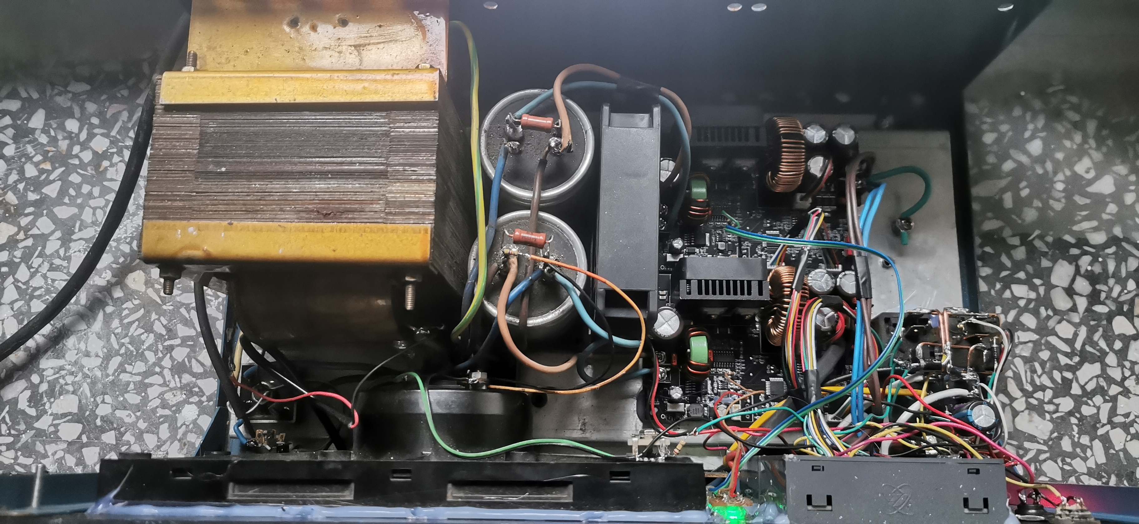 Zasilacz warsztatowy 2x 0-60V/0-20A na XY6020L - elektroda.pl