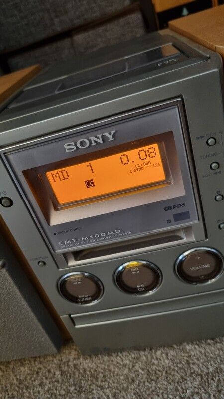 [Rozwiązano] Sony HCD M10 (CMT M100MD): Poprawa kontrastu wyświetlacza ...