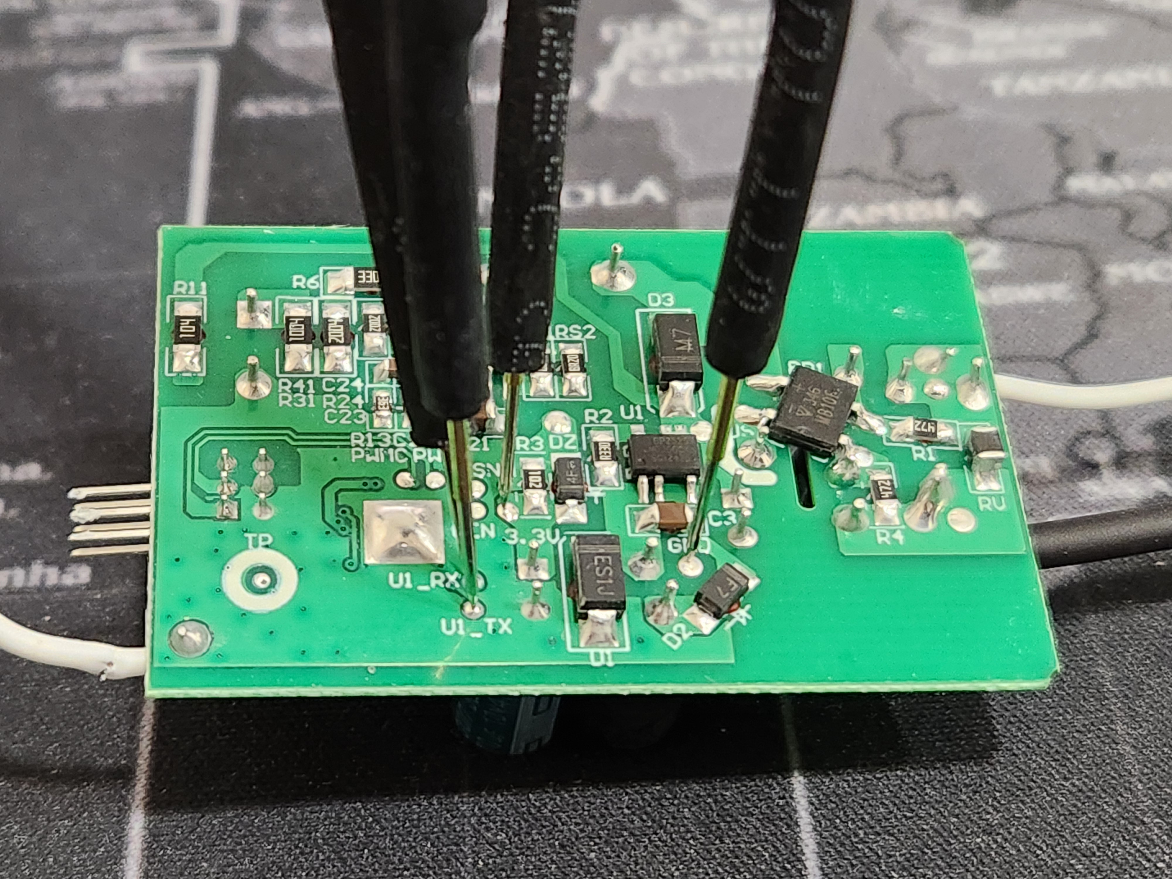 Flashing Moes 14W RGB C+W E27 Bulb with BK7231N Chip