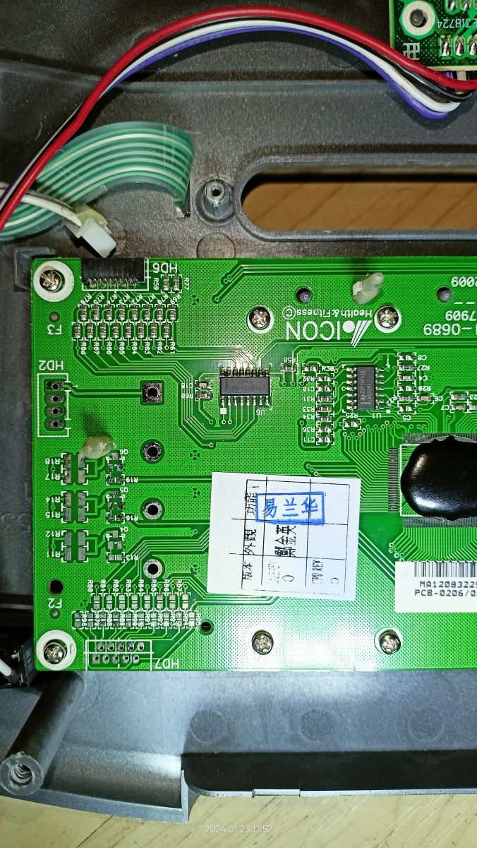 Orbitrek NordicTrack E4.0 - porada w kwestii doboru uszkodzonego układu scalonego