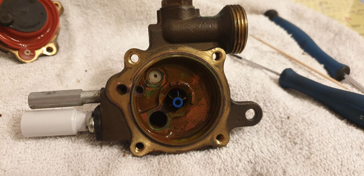 Vaillant atmoMAG mini PL 11-0 – jak zdemontować i zamontować zawór ...