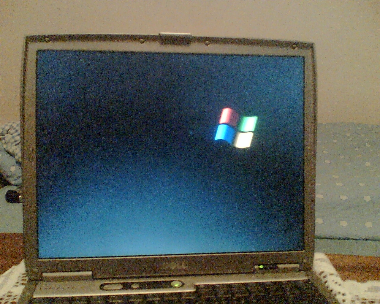 Sprzedam laptop dell D600 - elektroda.pl