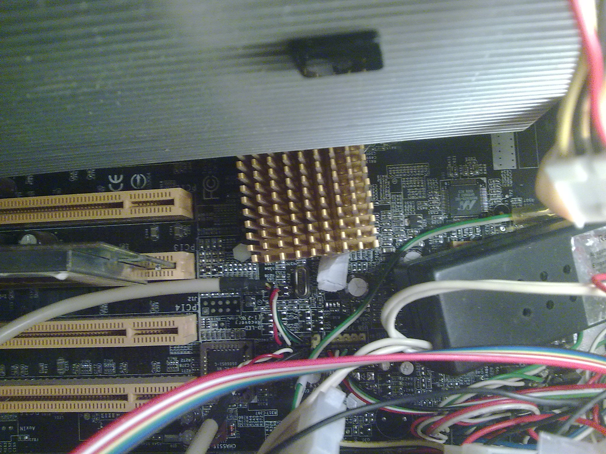 DFI LANPARTY UT NF3 250GB + AMD 64 CLAWHAMMER 3700+