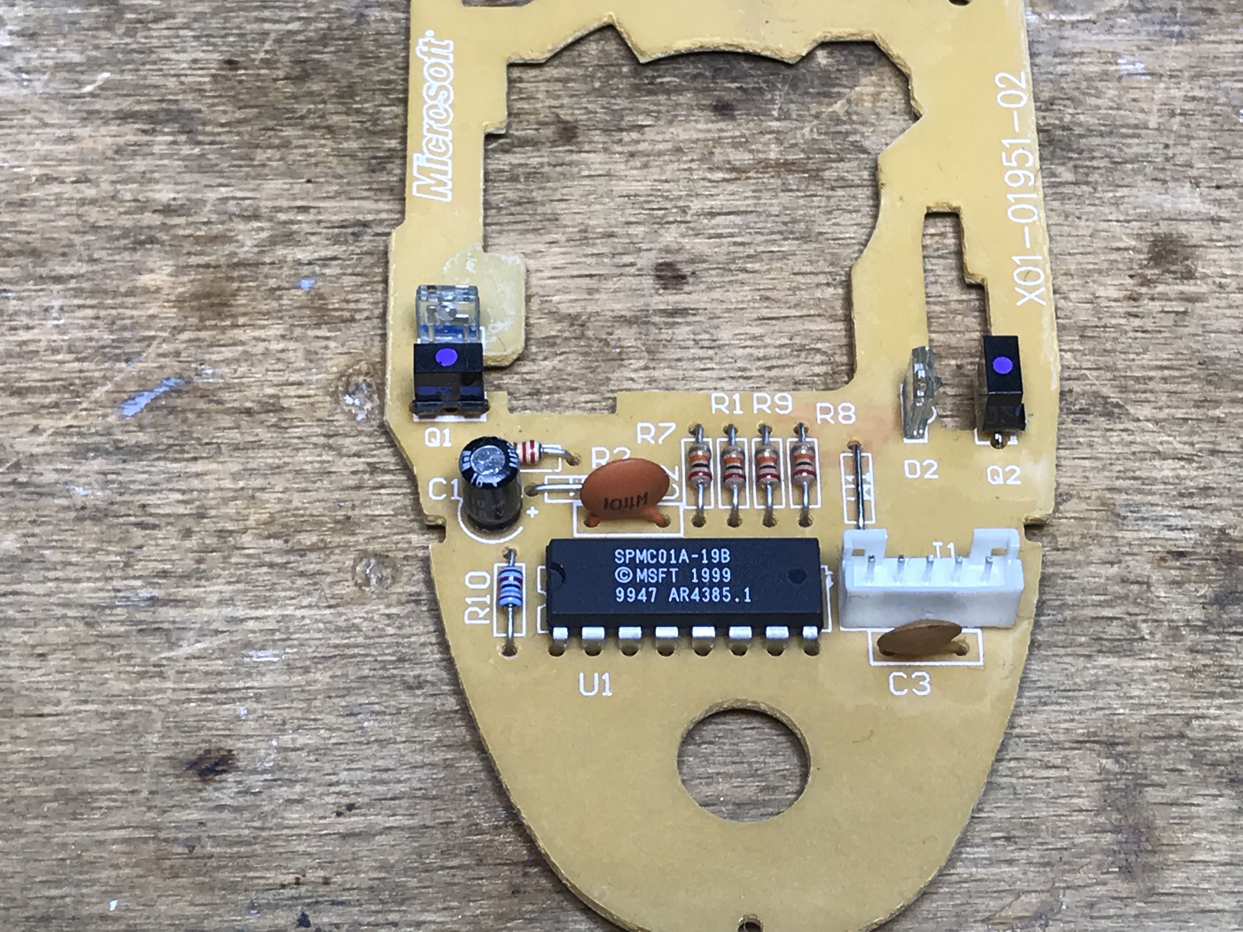 Mouse museum - gallery - inside an old PS/2 ball mouse, how does it work?