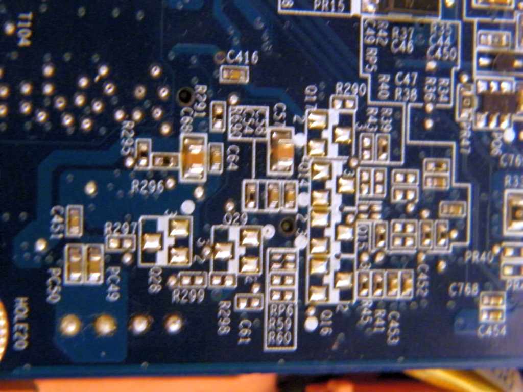 Toshiba Satellite A210-19J - zwarcie w sekcji zasilania procesora, co ...