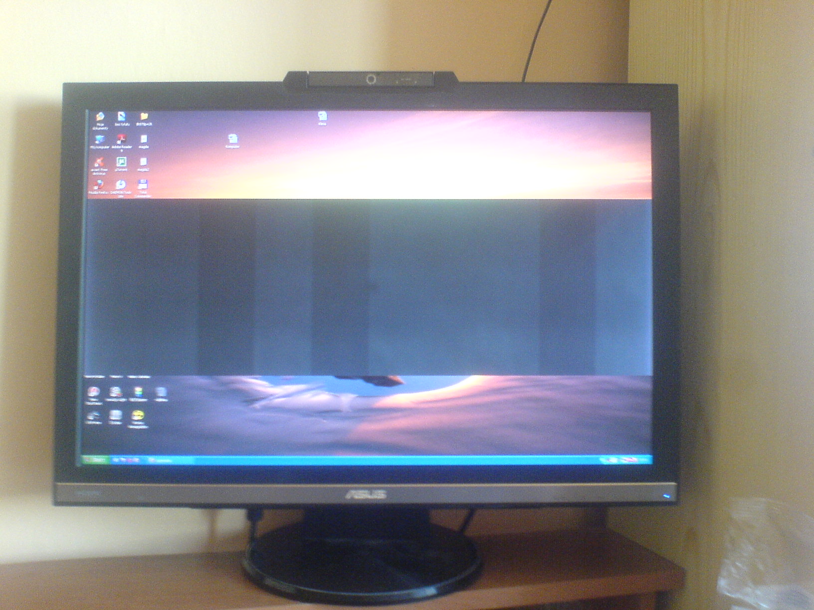 Monitor ASUS MK241H - pasy na ekranie, problem z wyświetlaniem obrazu ...