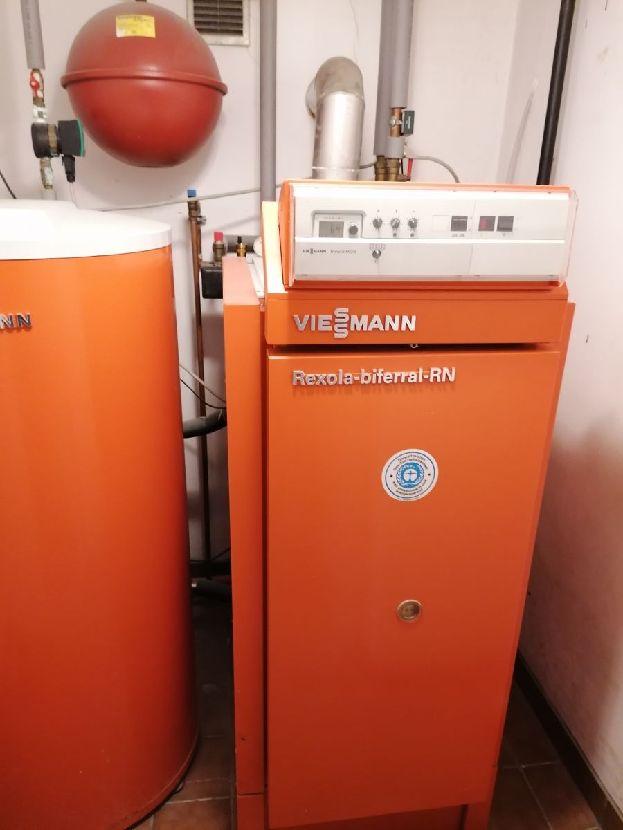 Schemat połączenia ogrzewania hybrydowego z Viessmann Vitodens 200-W