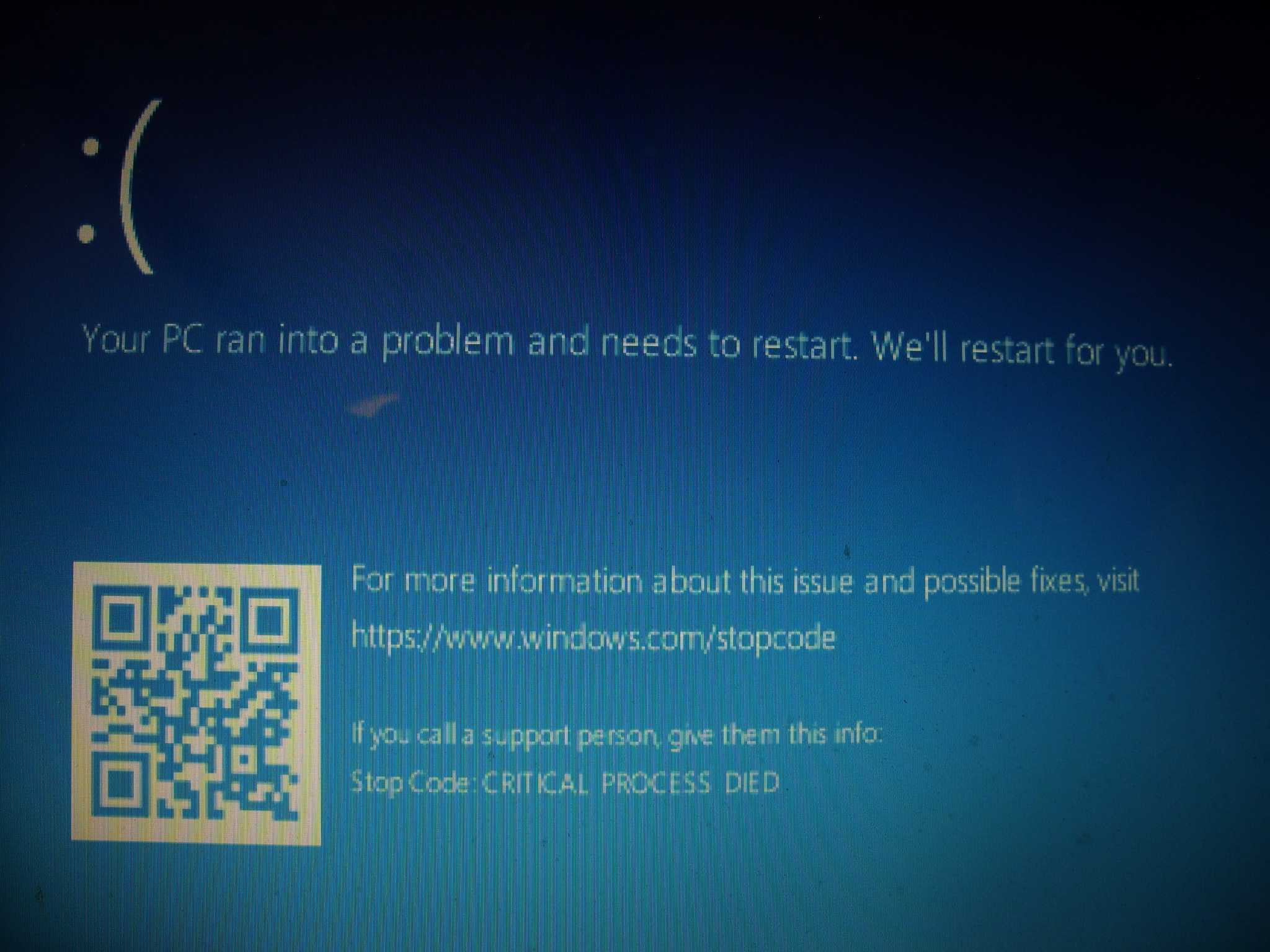 "critical process died" podczas instalacji Windows 7