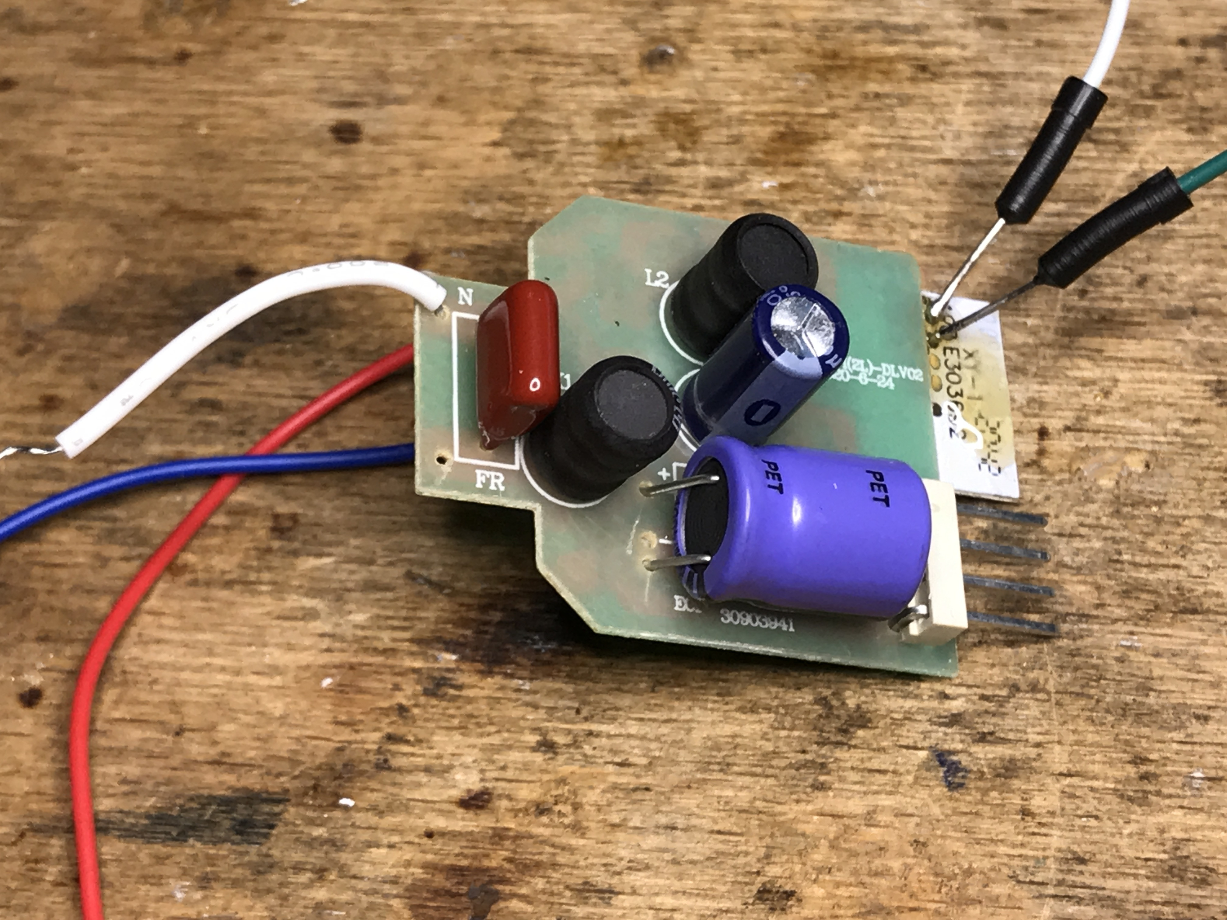 [BK7231T/WB2L] LSC Action CW 3000272 970715 v1.1 LED E27 version WB2L