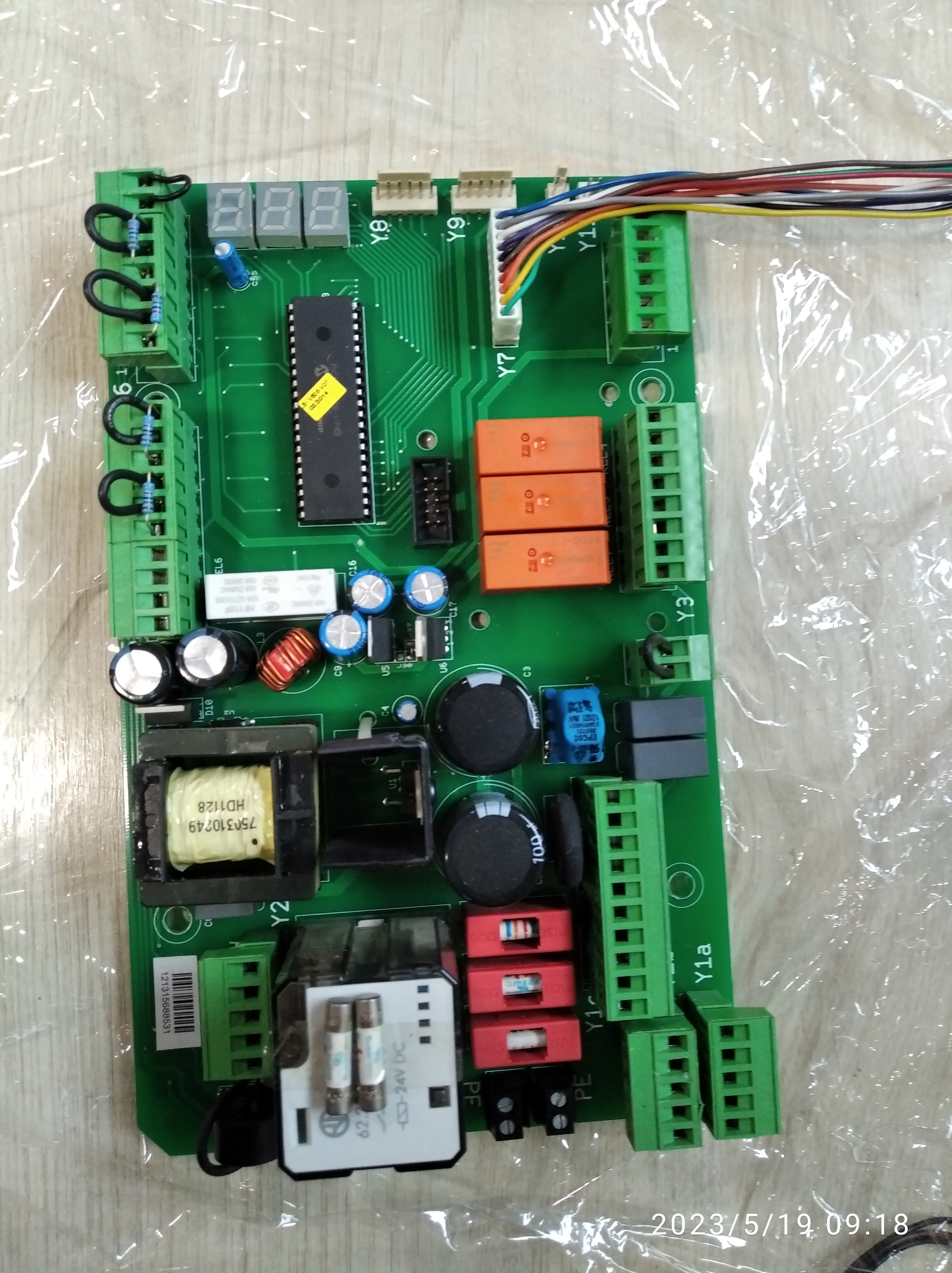 Uszkodzony układ sterujący przetwornicą i tranzystor MOSFET - potrzebna ...