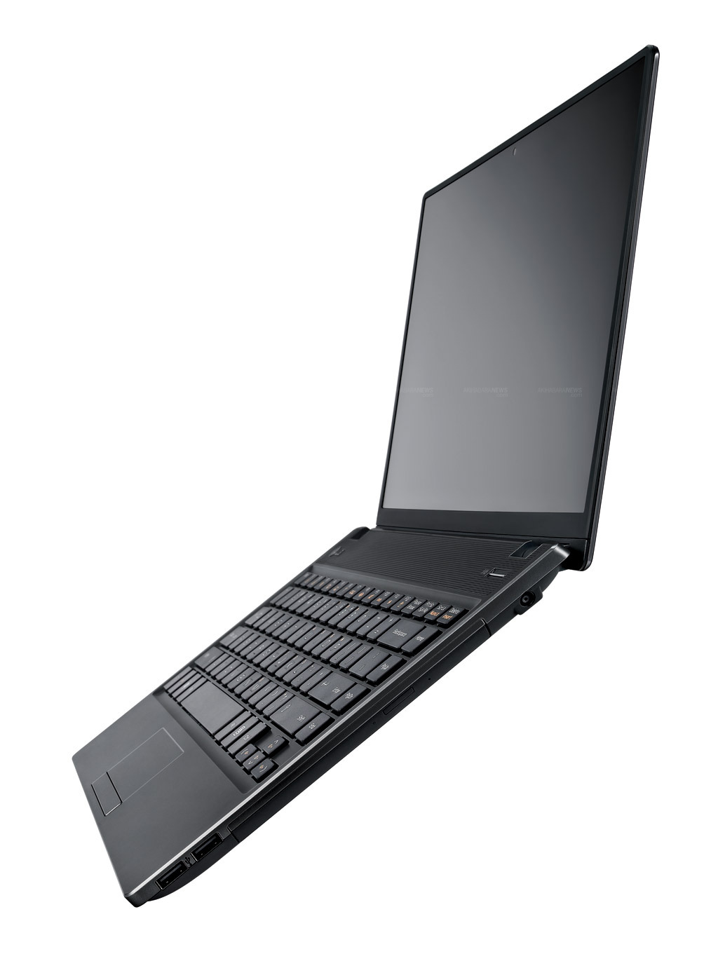 LG P530 - pierwszy notebook nowej serii Blade od LG