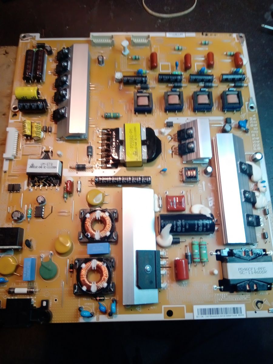 Samsung UE55D8005 - Brak napięcia B5V, diagnoza płyty BN41-01622C i ...