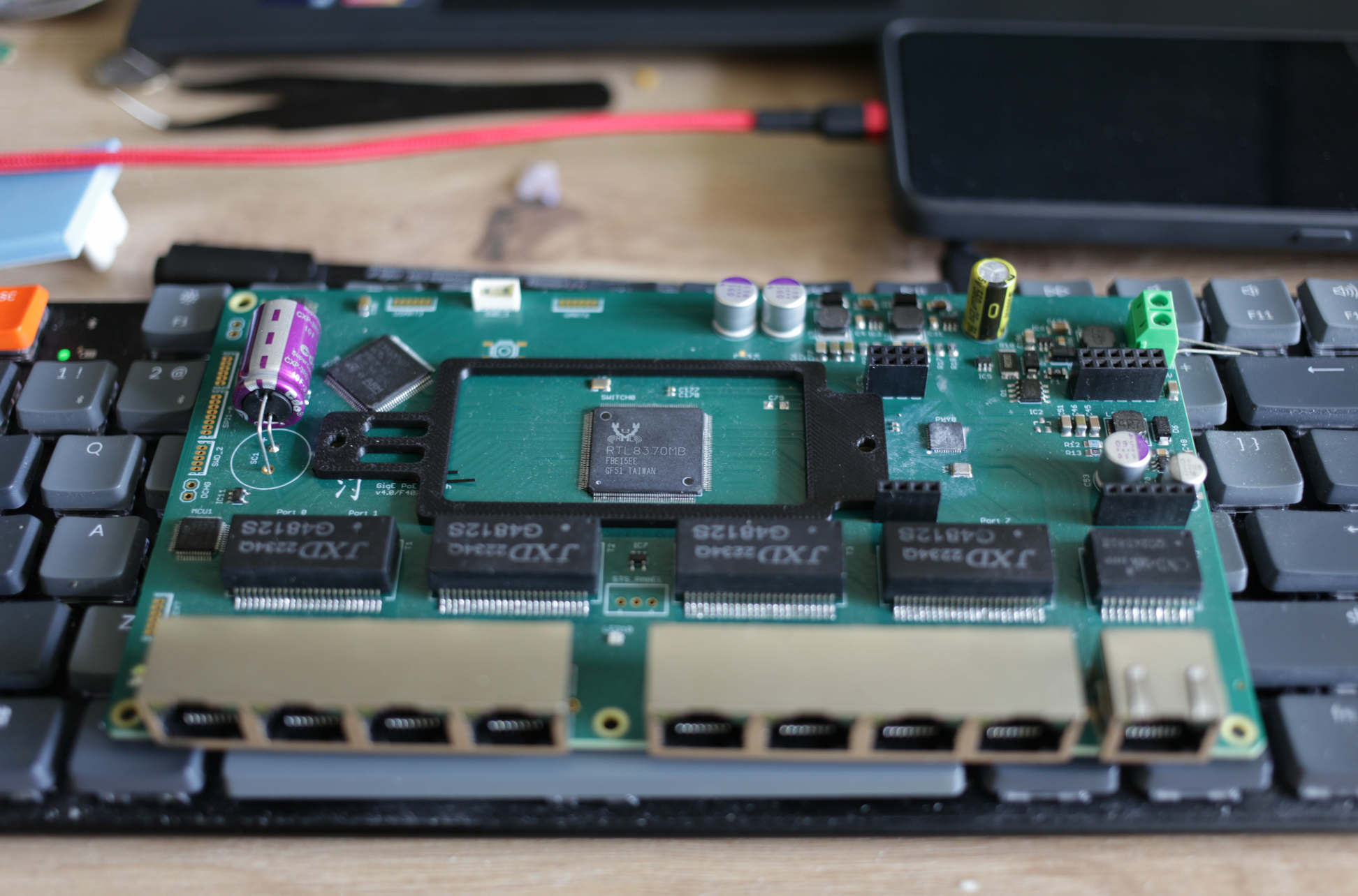 Kolejna generacja ethernetowego switcha - elektroda.pl