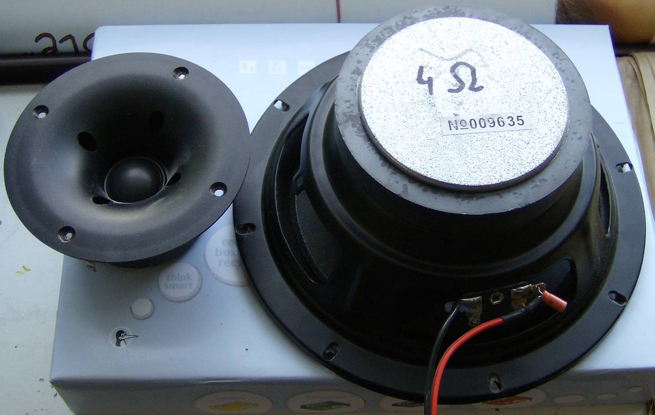 [Rozwiązano] Le son przenośna kolumna ze wzmacniaczem - spalone głośniki