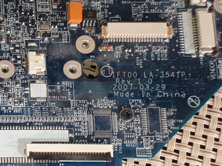 Laptop RM FL 91 - Usunięcie hasła BIOS, kość i wsad dla płyty IFT00 LA ...