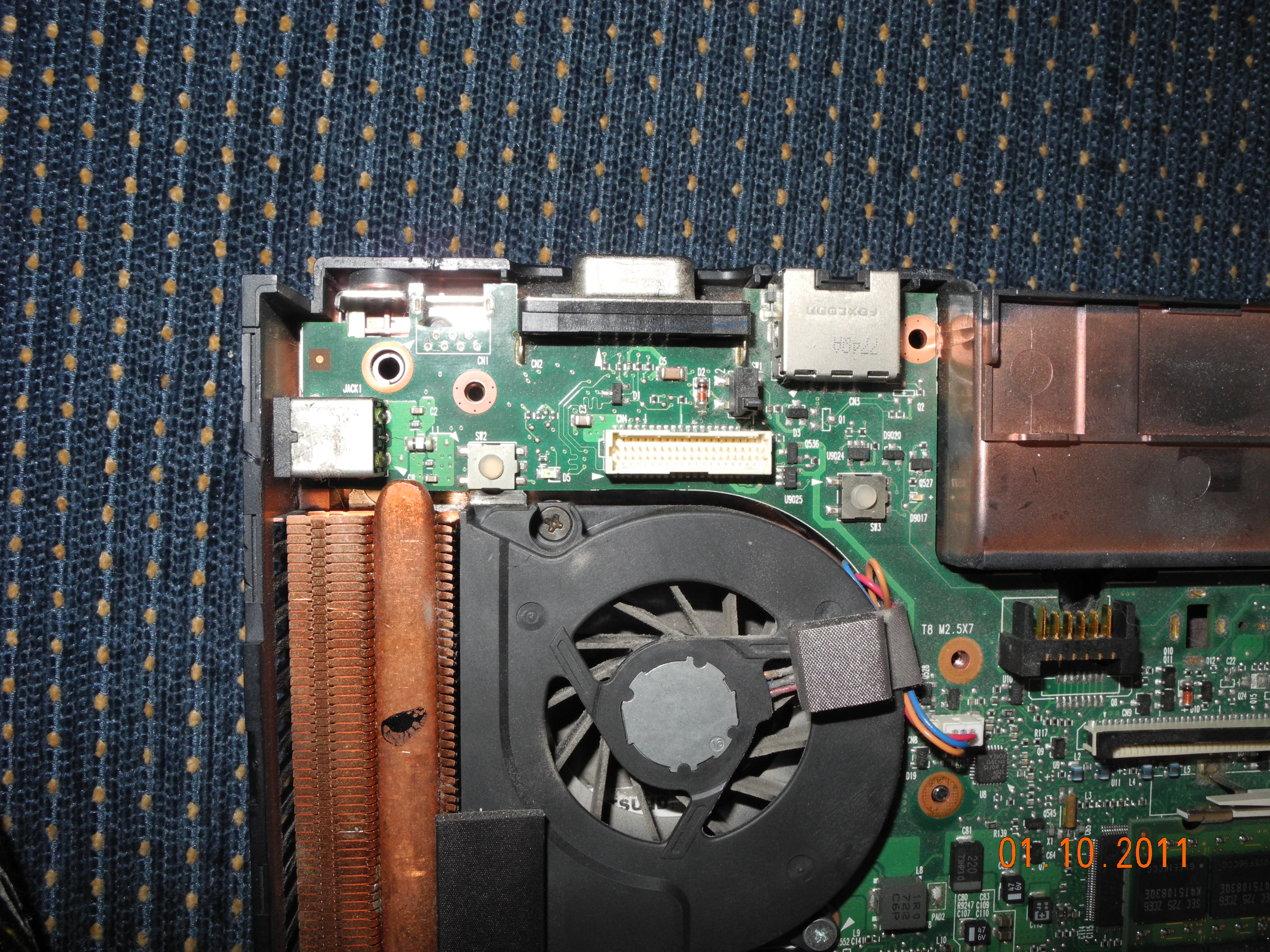 laptop HP compaq 6710s zle podłączona wtyczka zasilacza