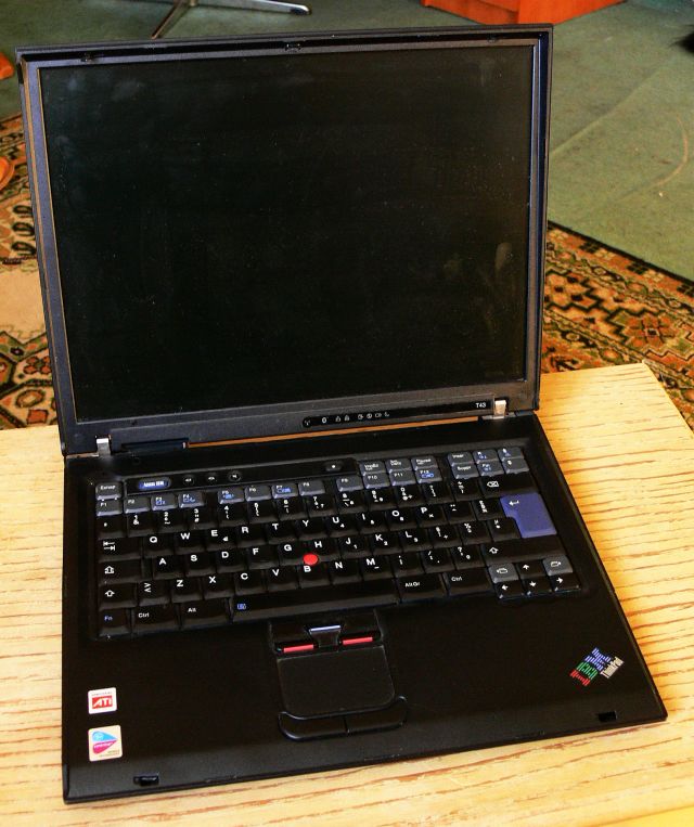 [Sprzedam] IBM T43 - sprawdzona i świetna konstrukcja.