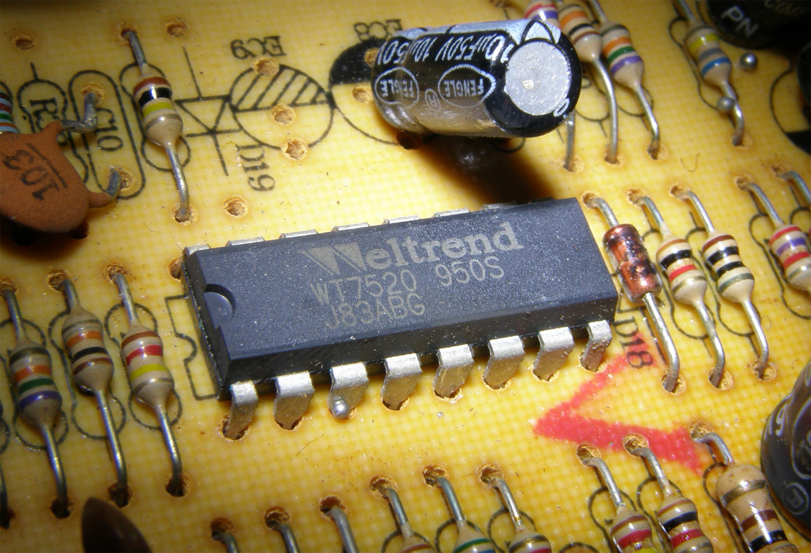 Tracer model: TRZ-503 500W brak napięć wyjściowych oprócz PS-ON i ST-BY.