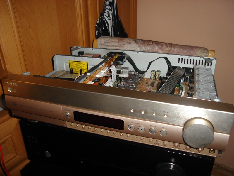 Amplituner Sony RXD-700 - brak reakcji, jak sprawdzić tranzystory mocy?