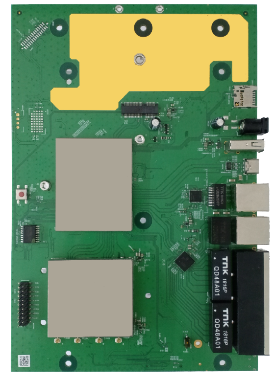 DR6018 - jednopłytkowy komputer z IPQ6018 i Wi-Fi 6