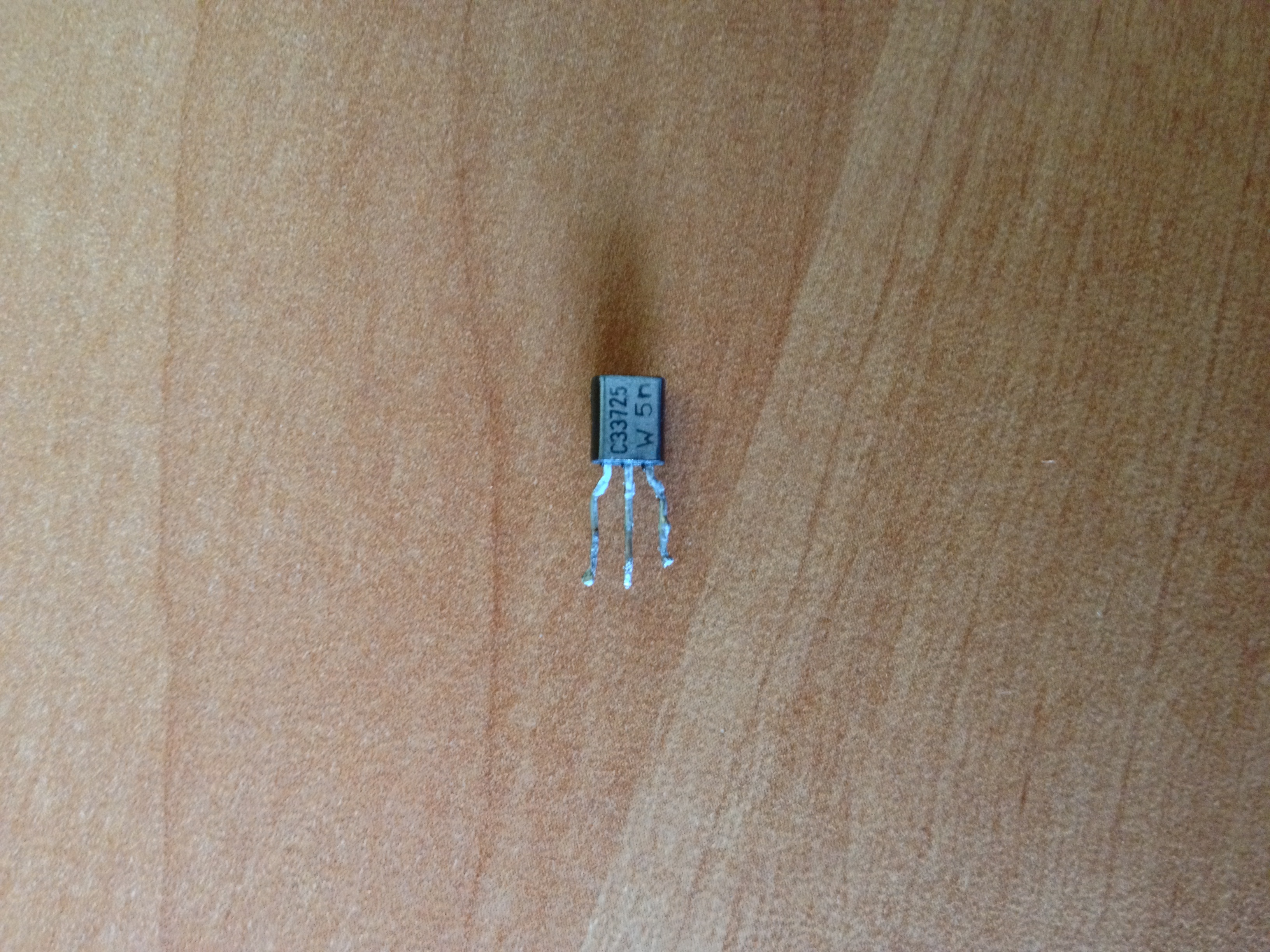 Zamiennik dla tranzystora C33725 W5n w sterowniku pieca CO