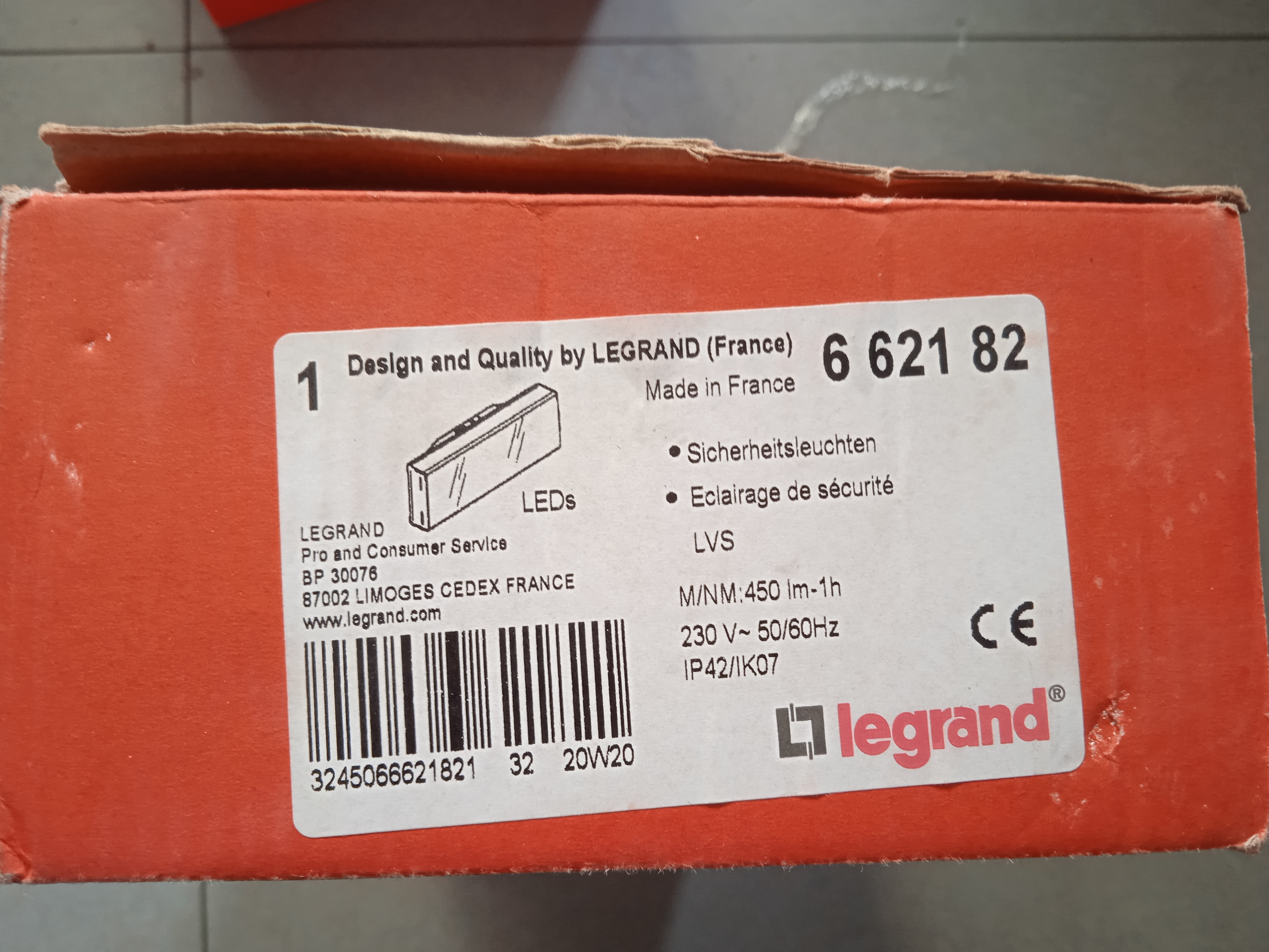[Sprzedam] Nowe Oświetlenie Awaryjne LED U34 230V IP42 450lm, Legrand ...