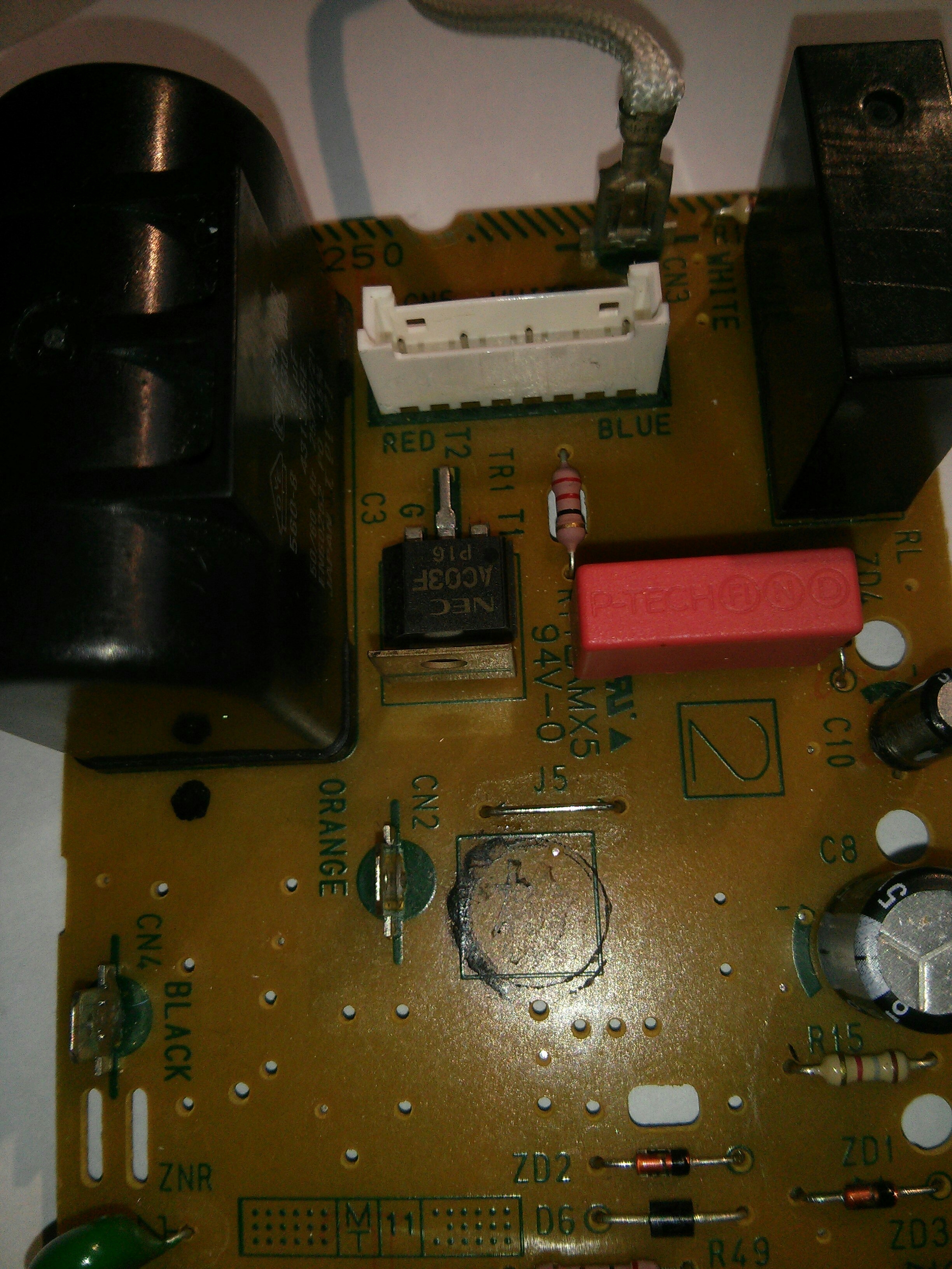 [Rozwiązano] panasonic SD-251 - Wypiekacz chleba. Działa tylko dwa ...