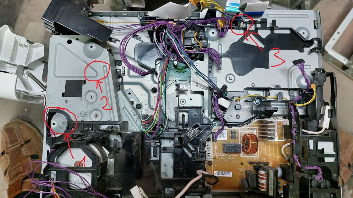 HP Laserjet Pro M501: Zacinanie przy druku dwustronnym mimo wymiany części