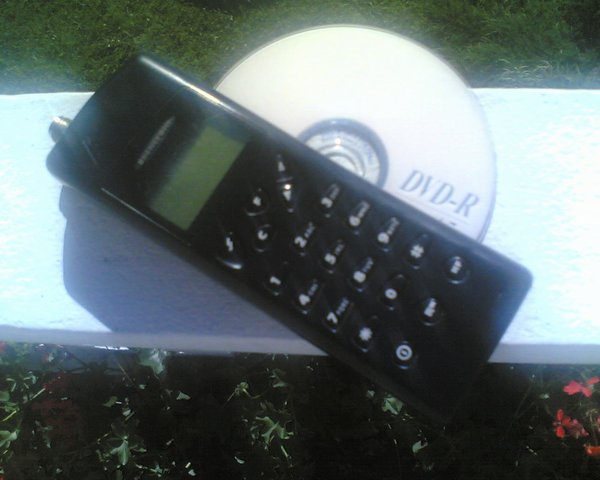 Kolekcja zabytkowych telefonów komórkowych: Motorola D160 z 1996 roku - 2