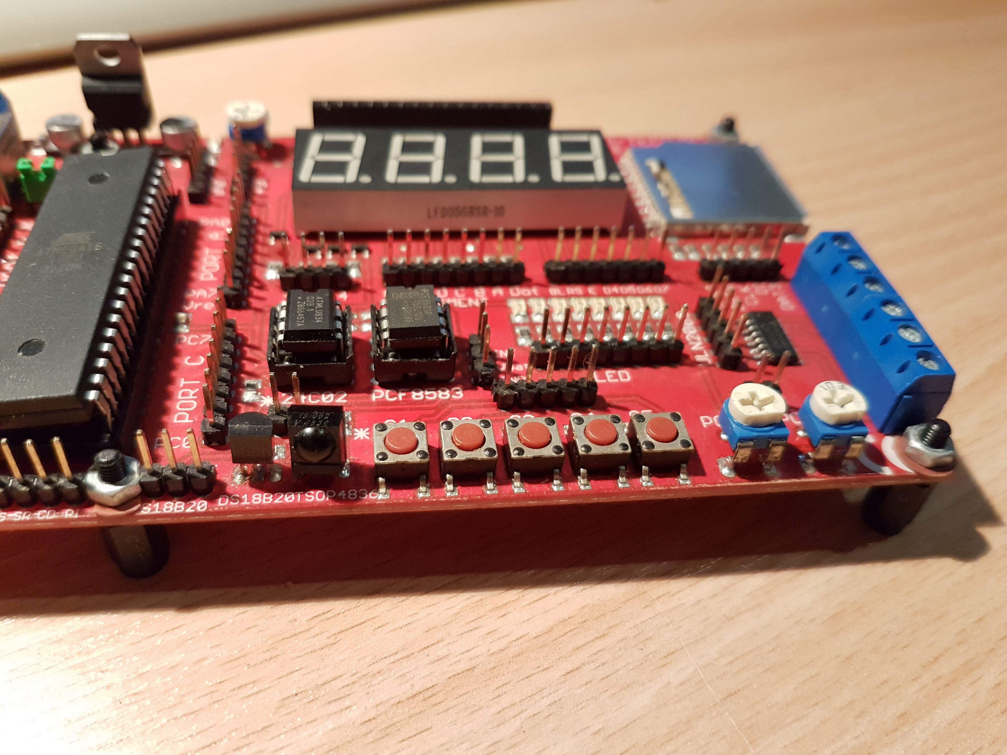 [Sprzedane] Zestaw uruchomieniowy EVB 4.3 ATMEGA 16/32/664 LCD HD44780 ...
