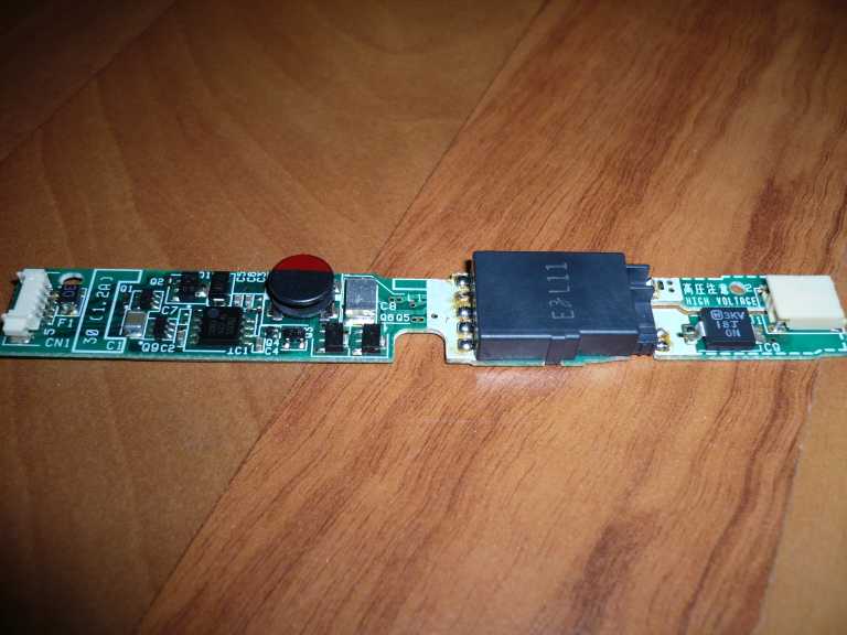 Jak zdiagnozować inwerter ECXF6314 w Panasonic CF-48? Brak ...