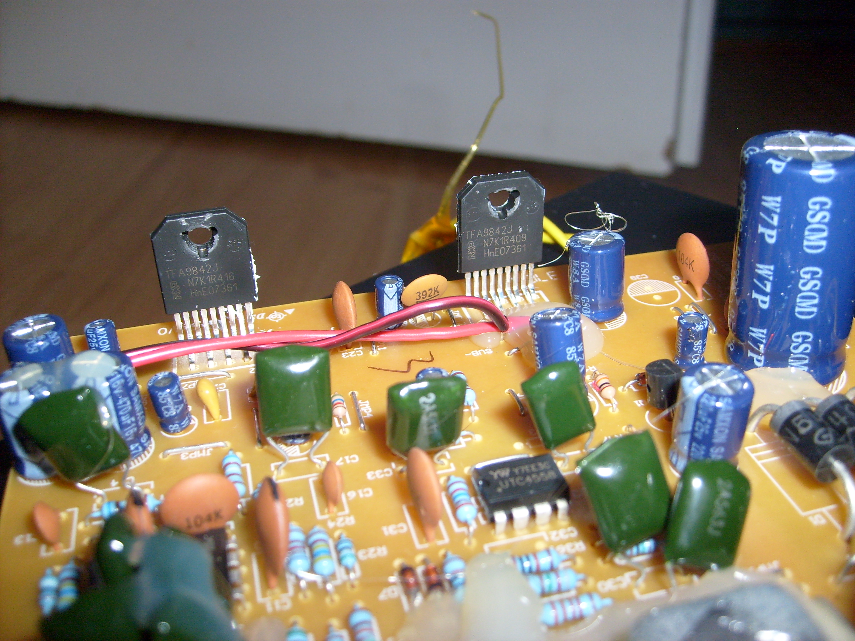 Modyfikacja zestawu głośnikowego 2+1 Logitech X-240