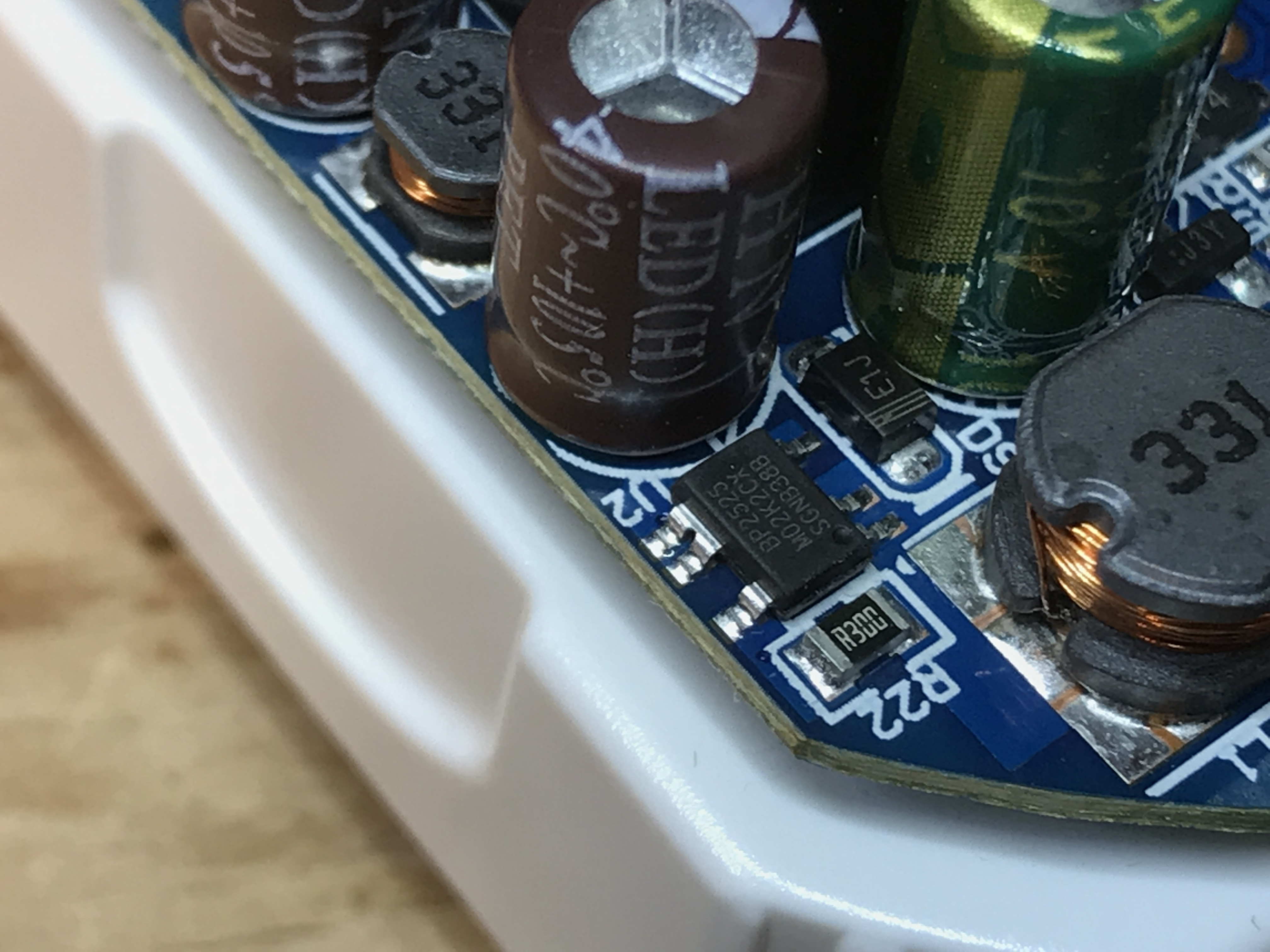 [CB2S/BK7231N] Double relay module with additional buzzer Woox R7279