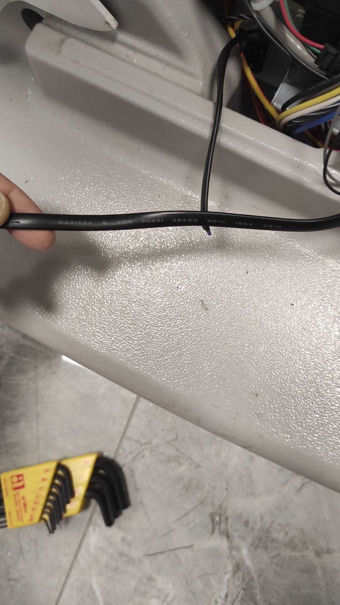 Gdzie kupić lub wykonać kabel: E341894 AWM 20251 28AWG 60°C 150V VW-1 ...