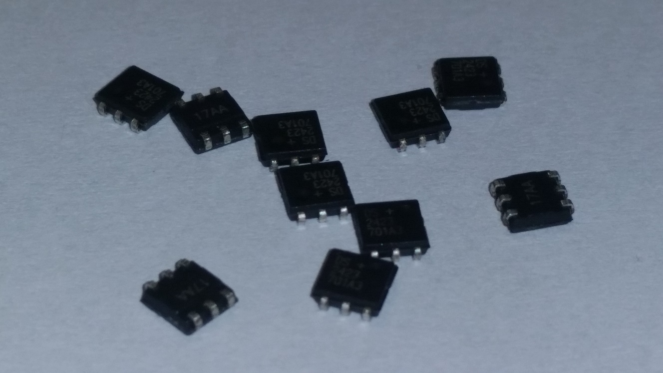 [Sprzedam]DS2423 DALLAS 1-wire poczwórny licznik 32bitowy + pamięć