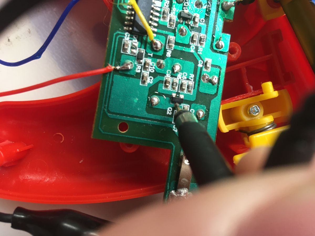 [Rozwiązano] Zasięg układu zdalnego sterowania 27 MHz z motorówki ...