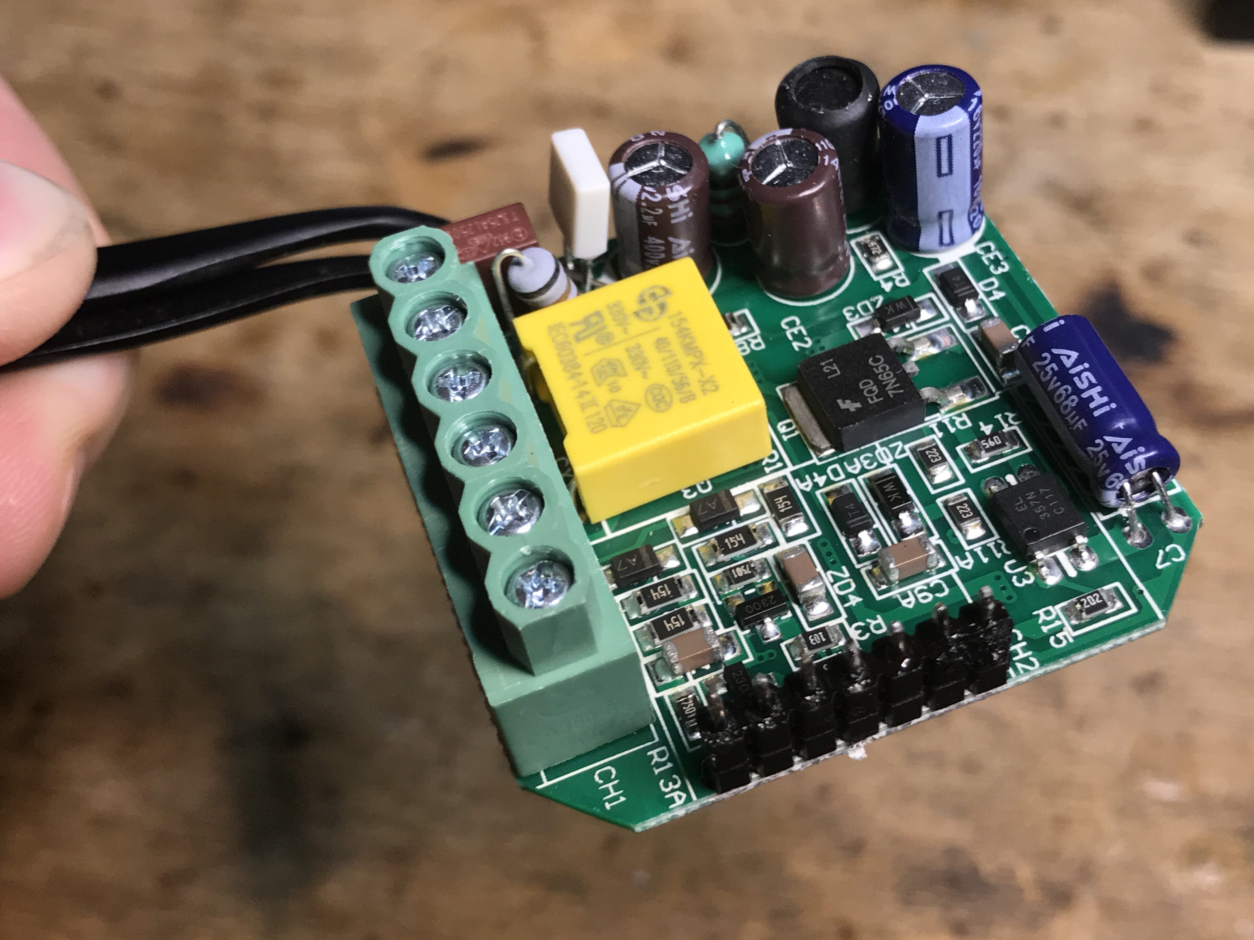 Podwójny ściemniacz WXDM2 - inżynieria wsteczna - dziwny protokół UART