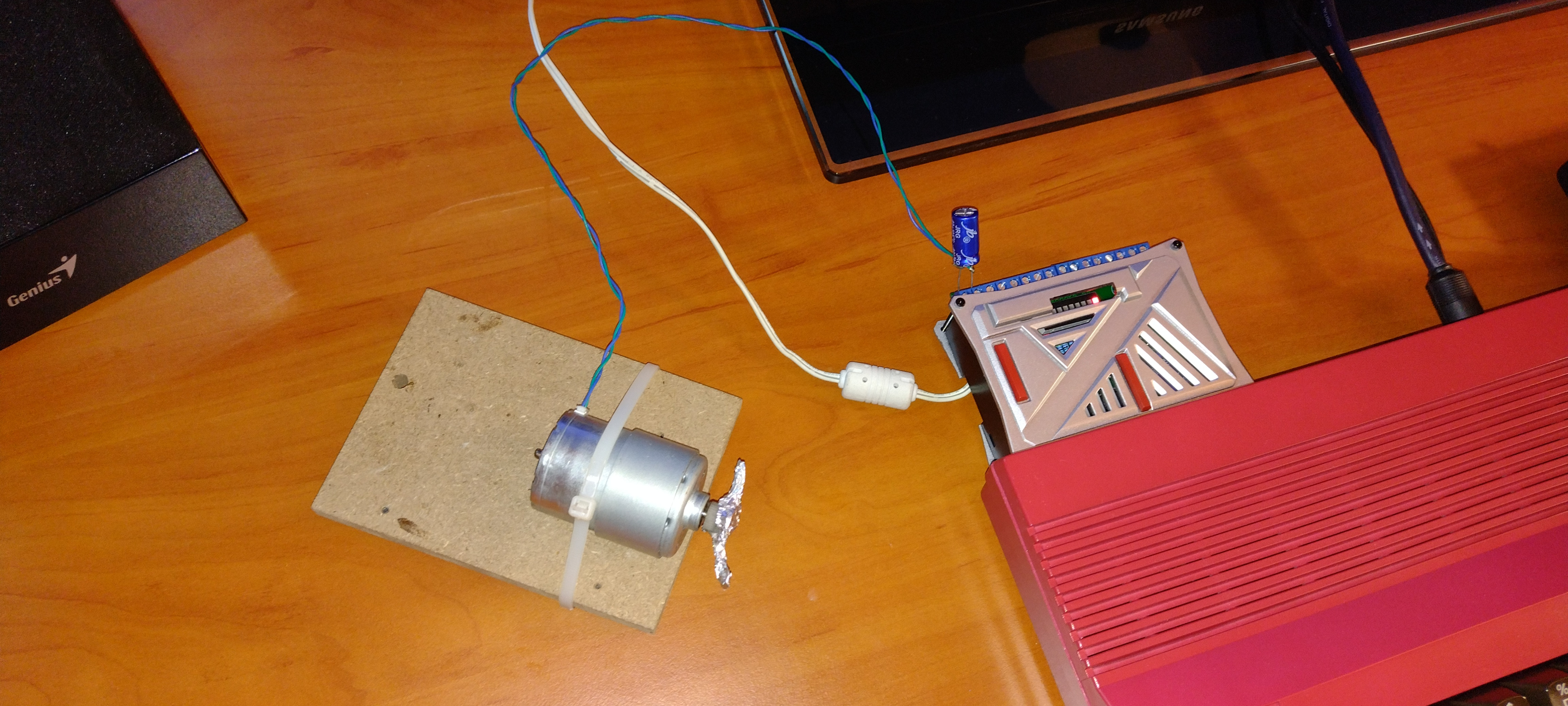 Interfejs User Portu dla Commodore 64 - elektroda.pl