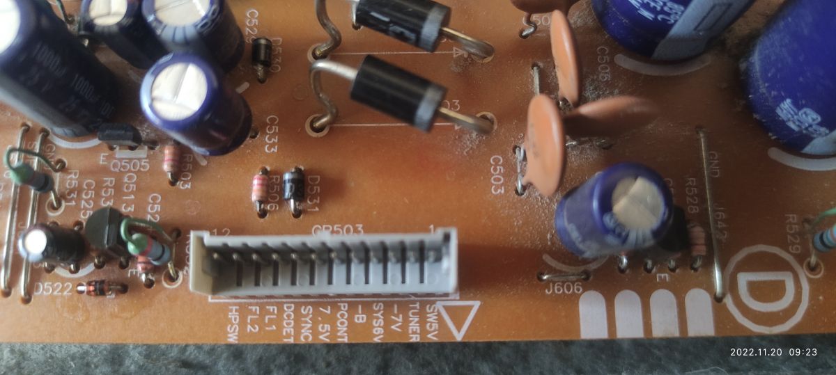 [Rozwiązano] uruchomienie wzmacniacza z Panasonica SA-AK25 (wyjście ...