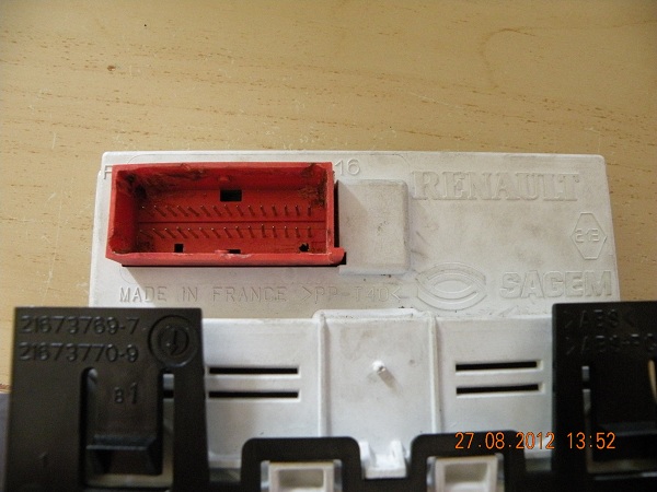 Jak podłączyć wyświetlacz AFFA2++ w Renault po wymianie z AFFA2+?