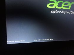 [Rozwiązano] Komunikaty Press to Enter setup i Press ... w Acer E1-531