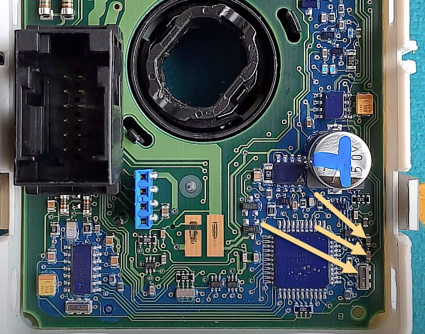 Komponenty modułu ISM Saab 9-3 2003 2.0T - jakie to elementy?