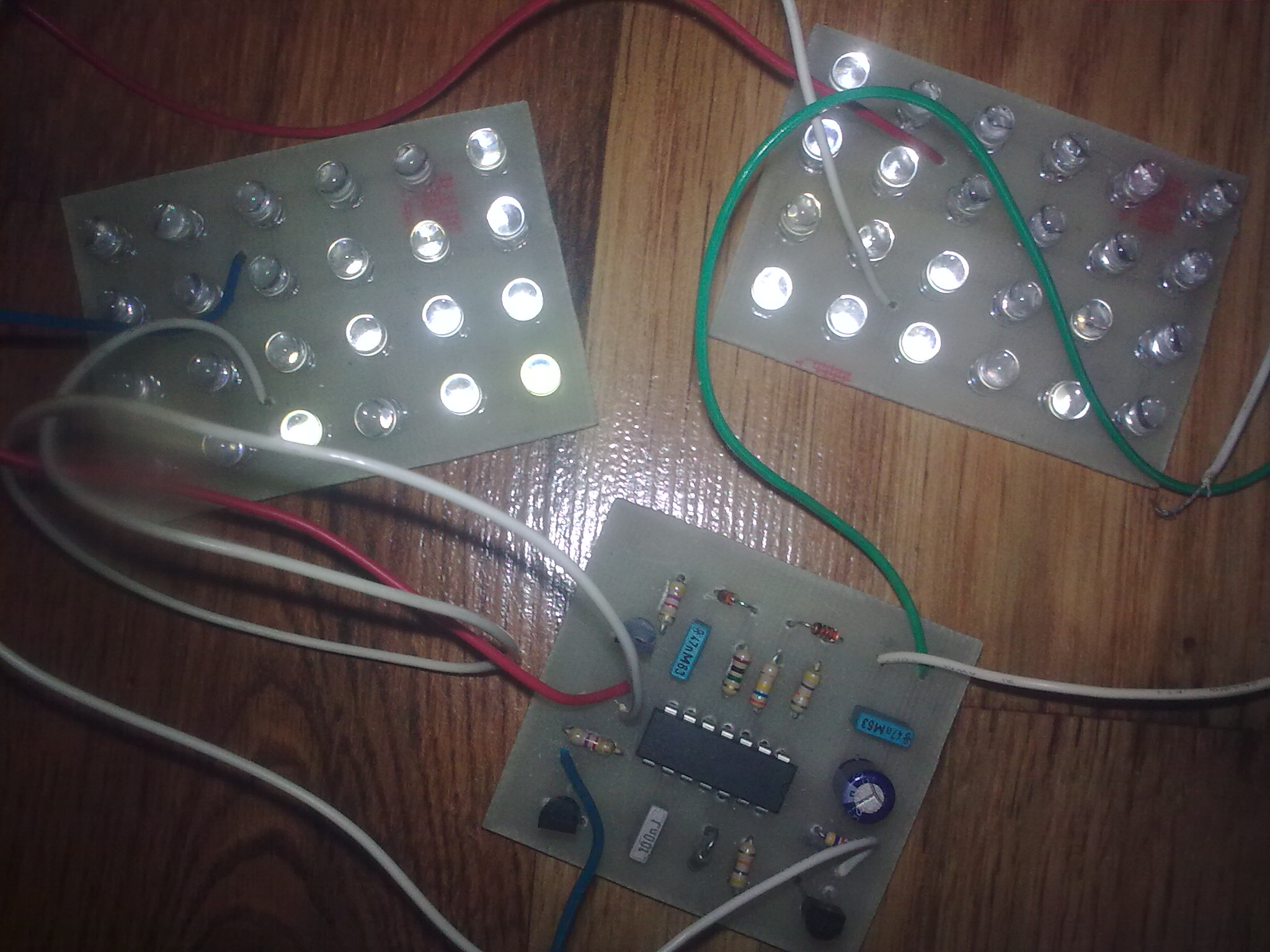 Stroboskop policyjny kit AVT 2720 - elektroda.pl